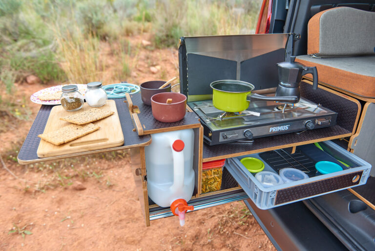 The Camper Kits - Adapta tu vehículo para la aventura